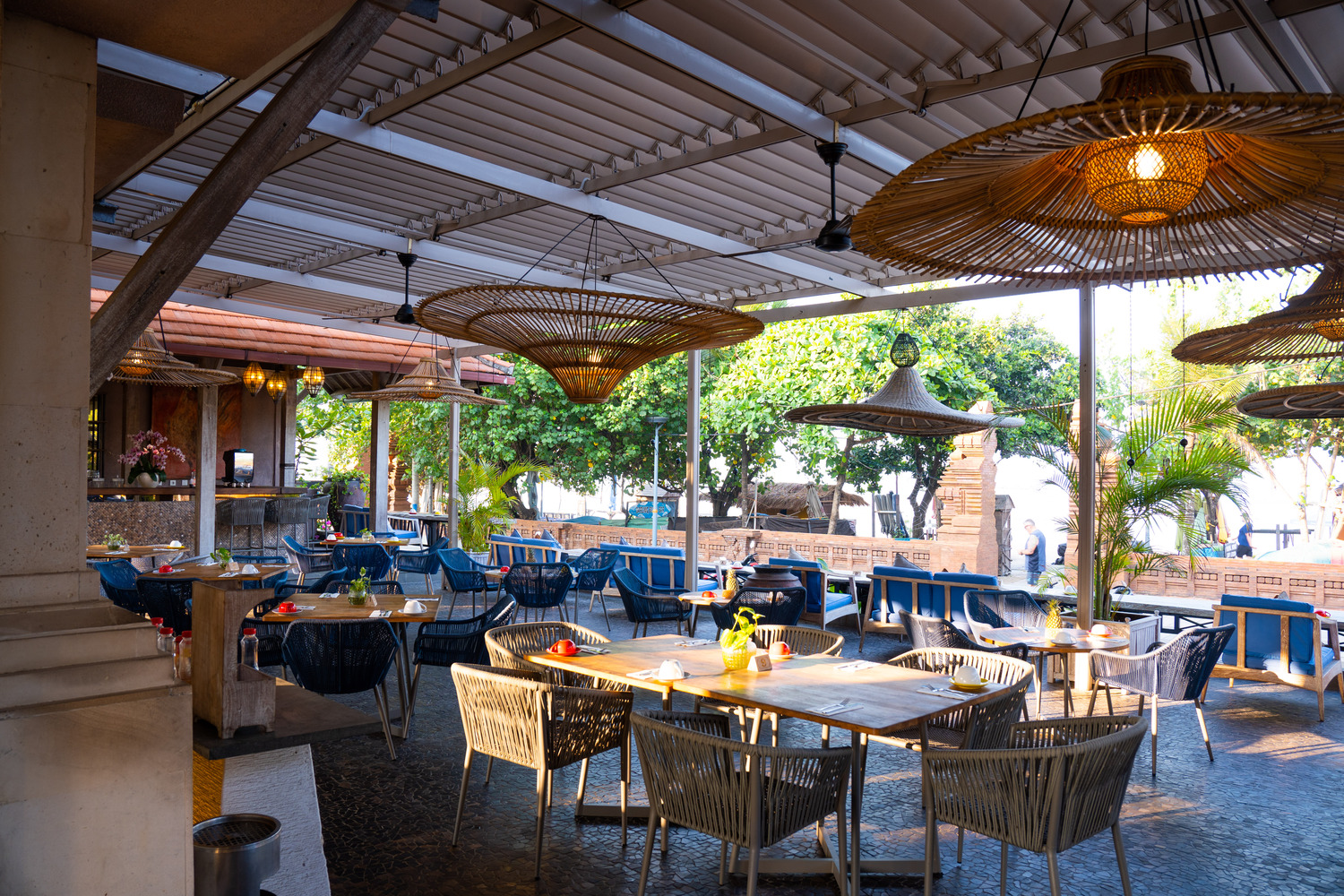 Home | Puri Raja Hotel